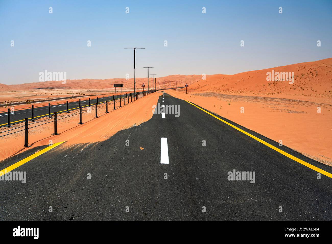 Panoramic View of Road Through Liwa Desert in Abu Dhabi Stock Photo - Alamy