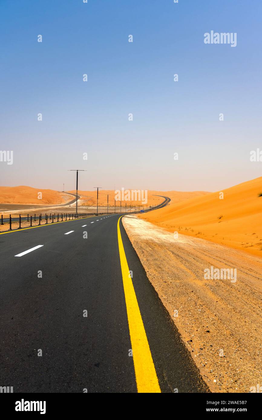 Panoramic View of Road Through Liwa Desert in Abu Dhabi Stock Photo - Alamy