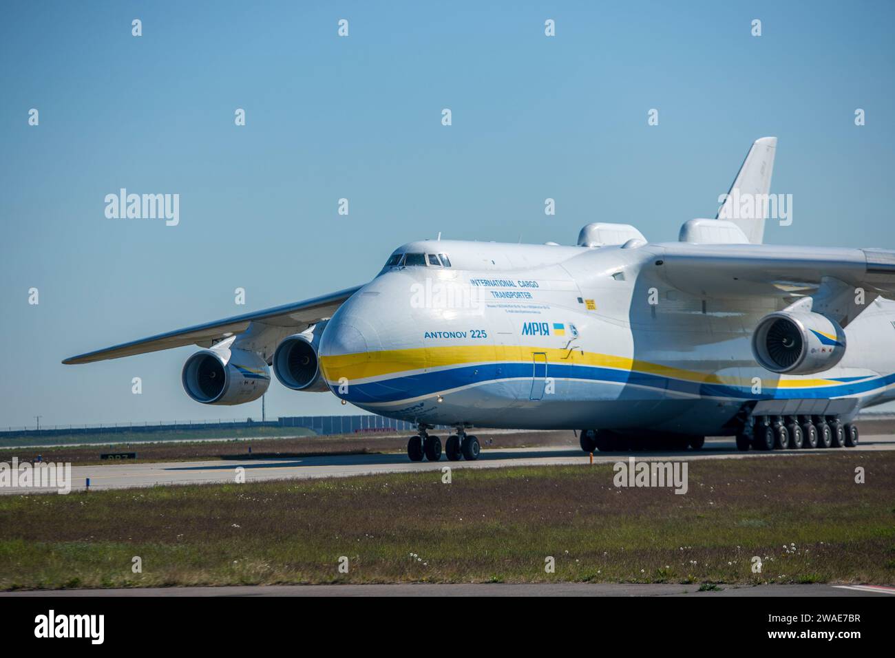 Cockpit an 225 hi-res stock photography and images - Alamy