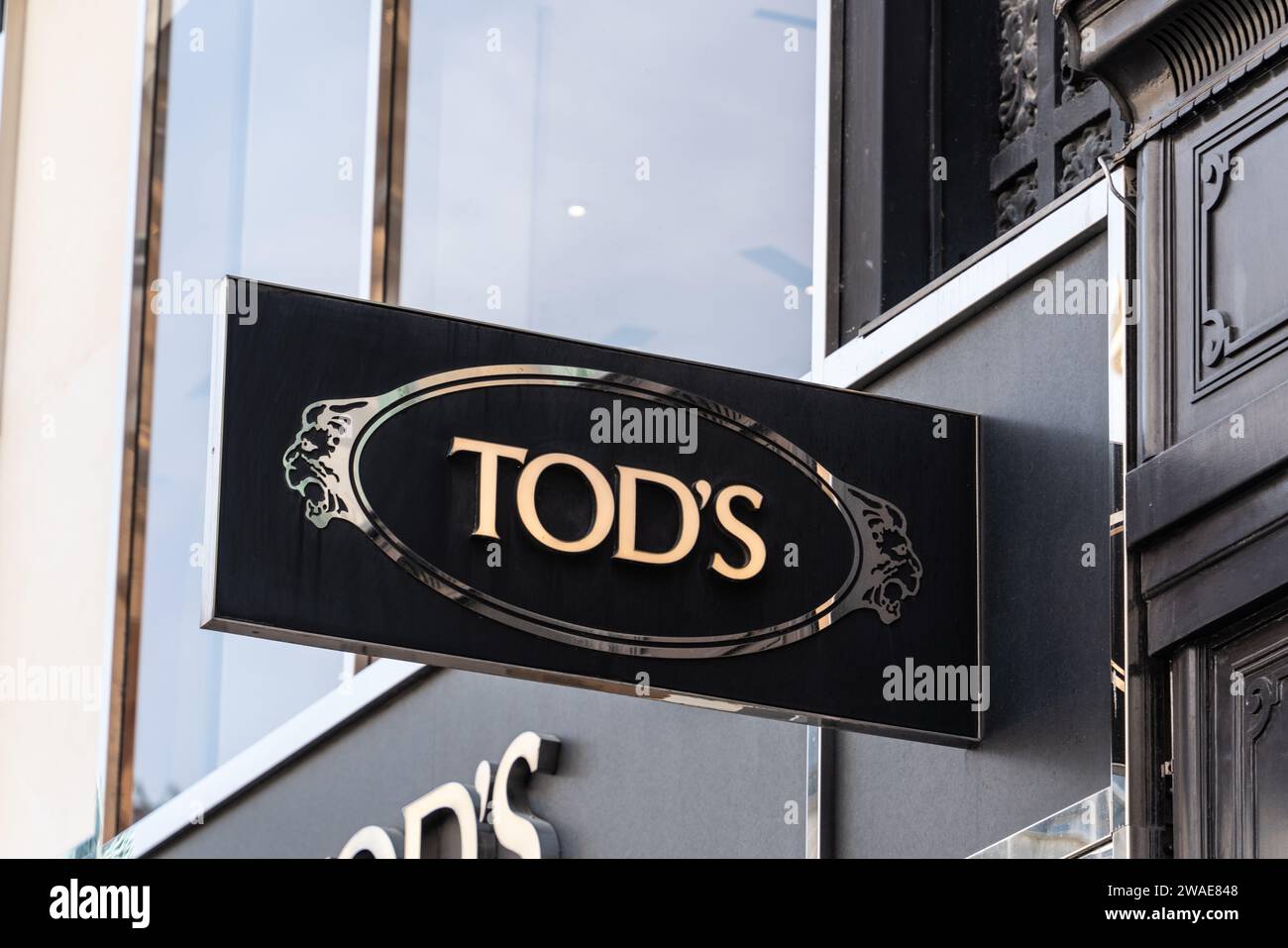 The luxury brand Tod's store signage in Vienna, Austria Stock Photo - Alamy