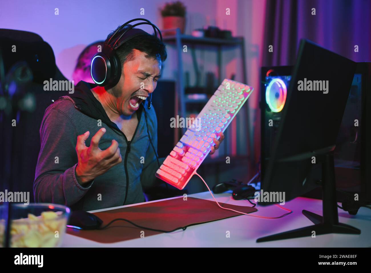 Gaming breaks hi-res stock photography and images - Alamy