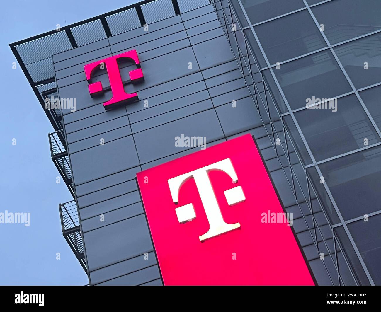 Logo deutsche telekom hi-res stock photography and images - Alamy