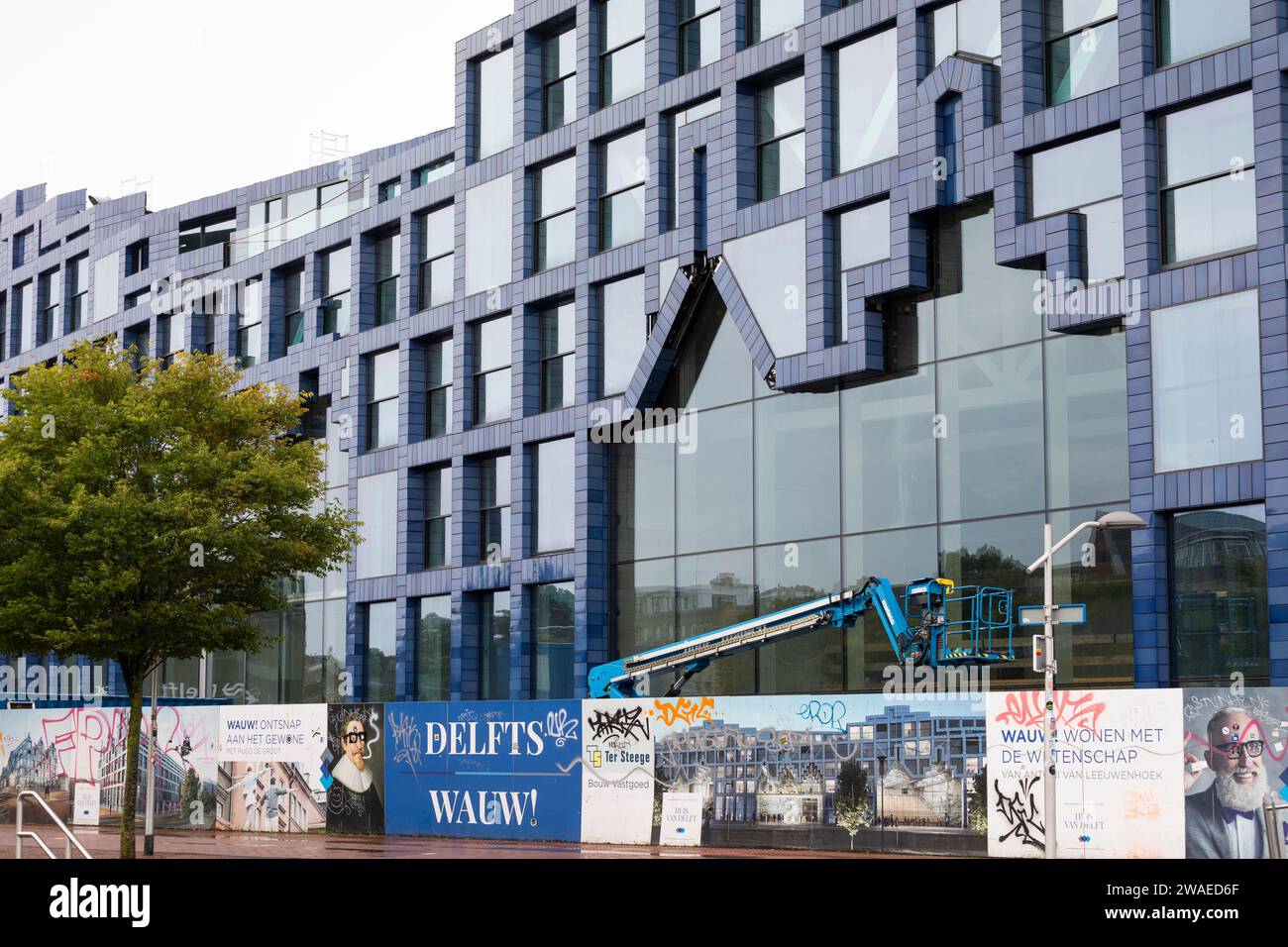 New construction of multifunctional building called "huis van Delft" in ...
