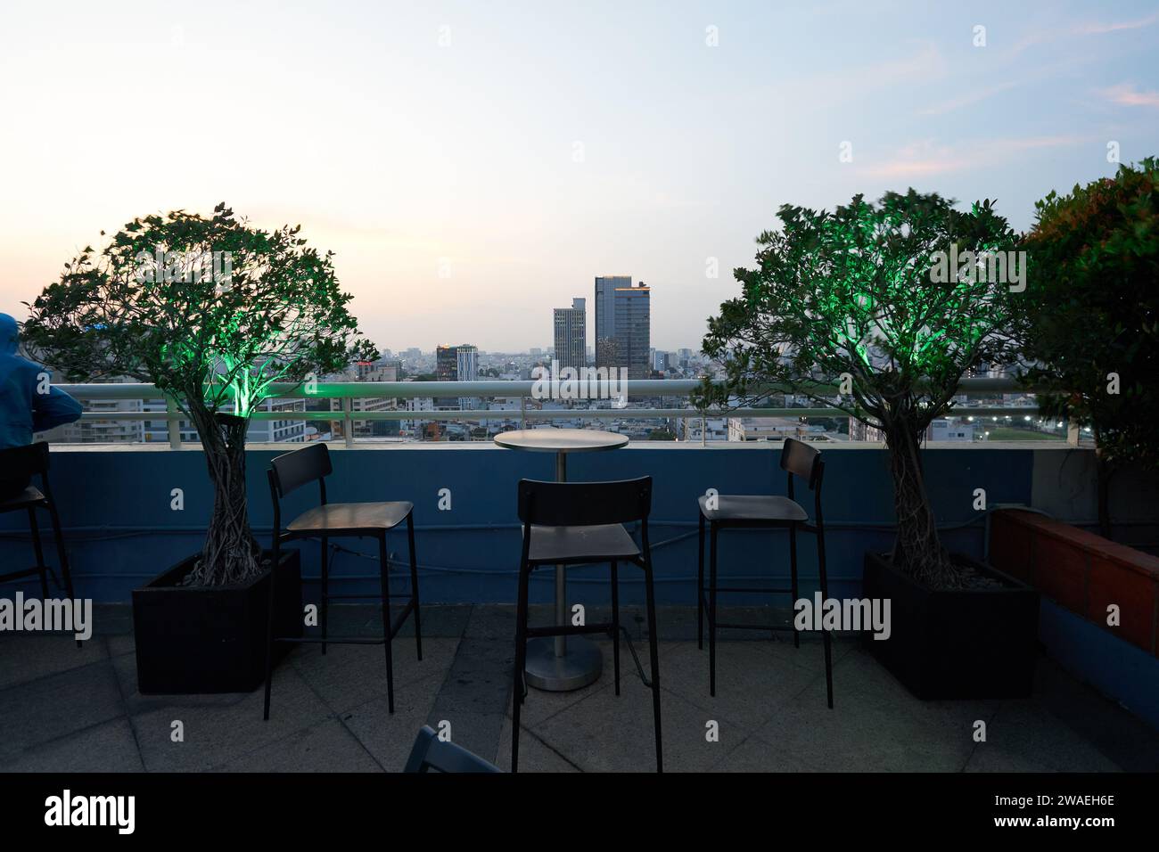 Sofitel bar hi-res stock photography and images - Alamy