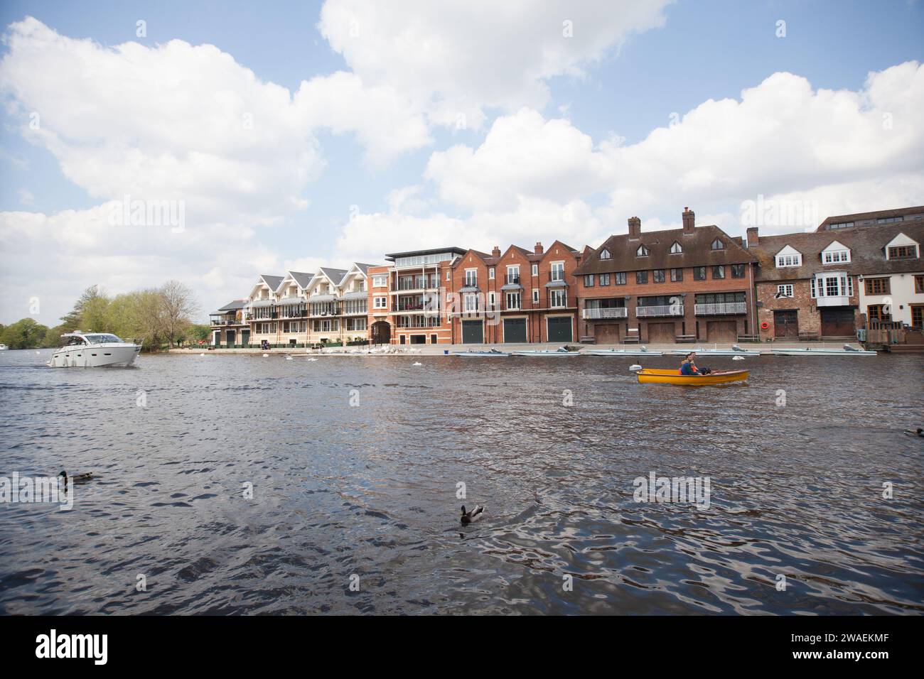 Thames river eton hi-res stock photography and images - Alamy