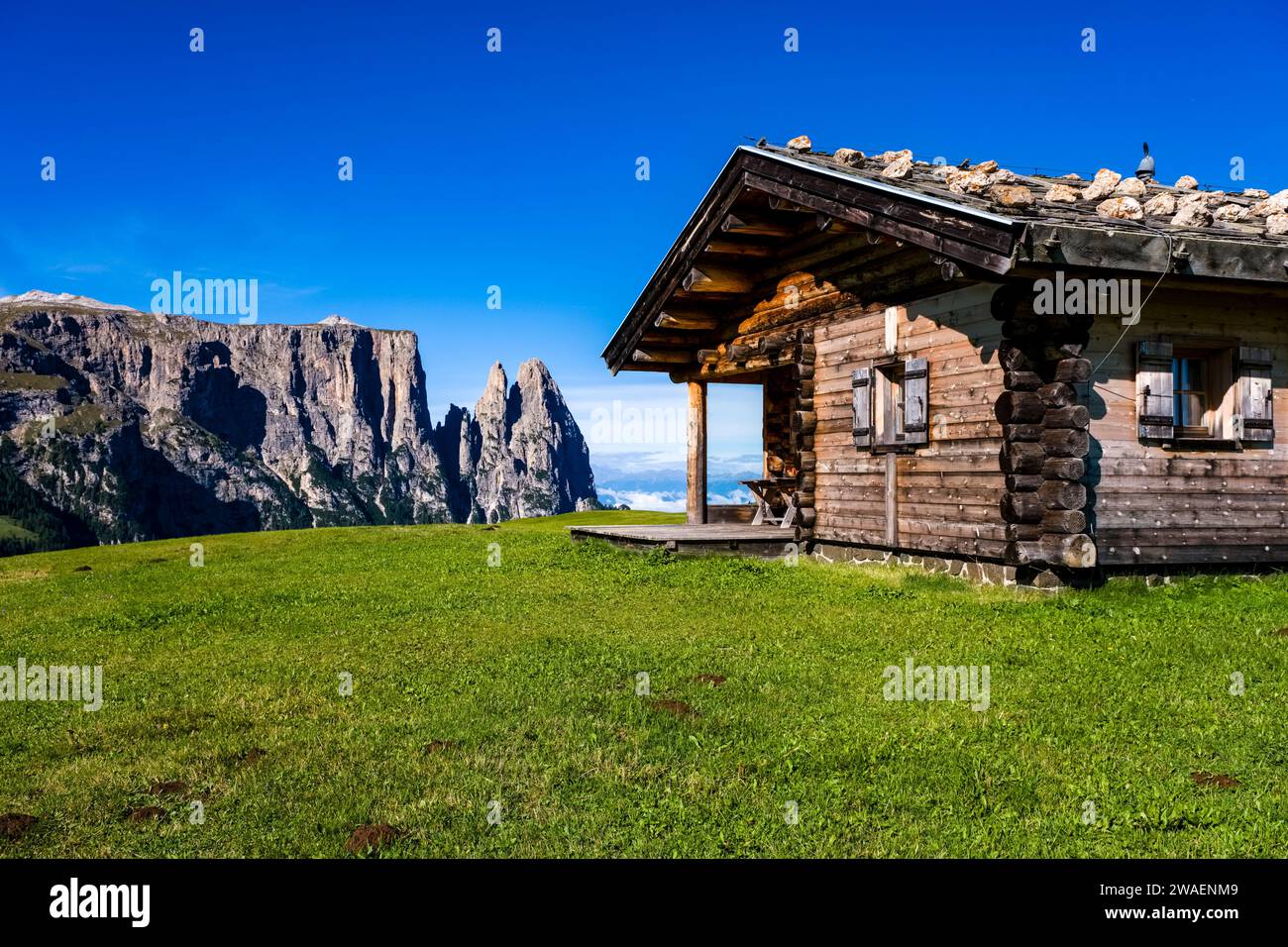 Farmer at the top of the hill hi-res stock photography and images - Alamy