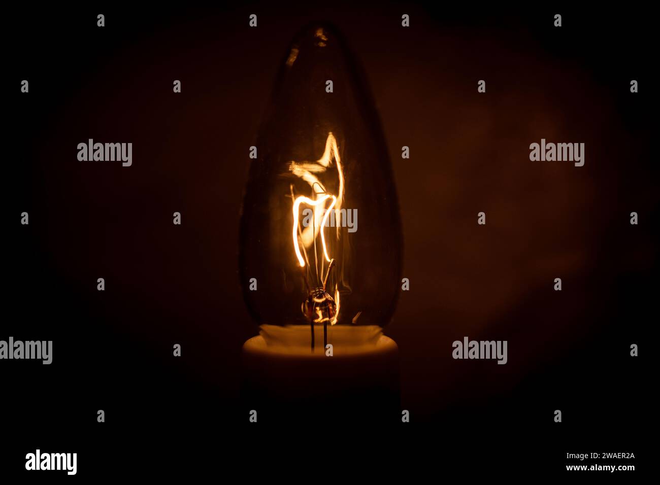 Light bulb with rays shine hi-res stock photography and images - Alamy