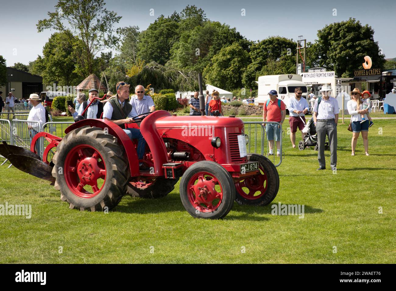 Three counties show vintage hi-res stock photography and images - Alamy