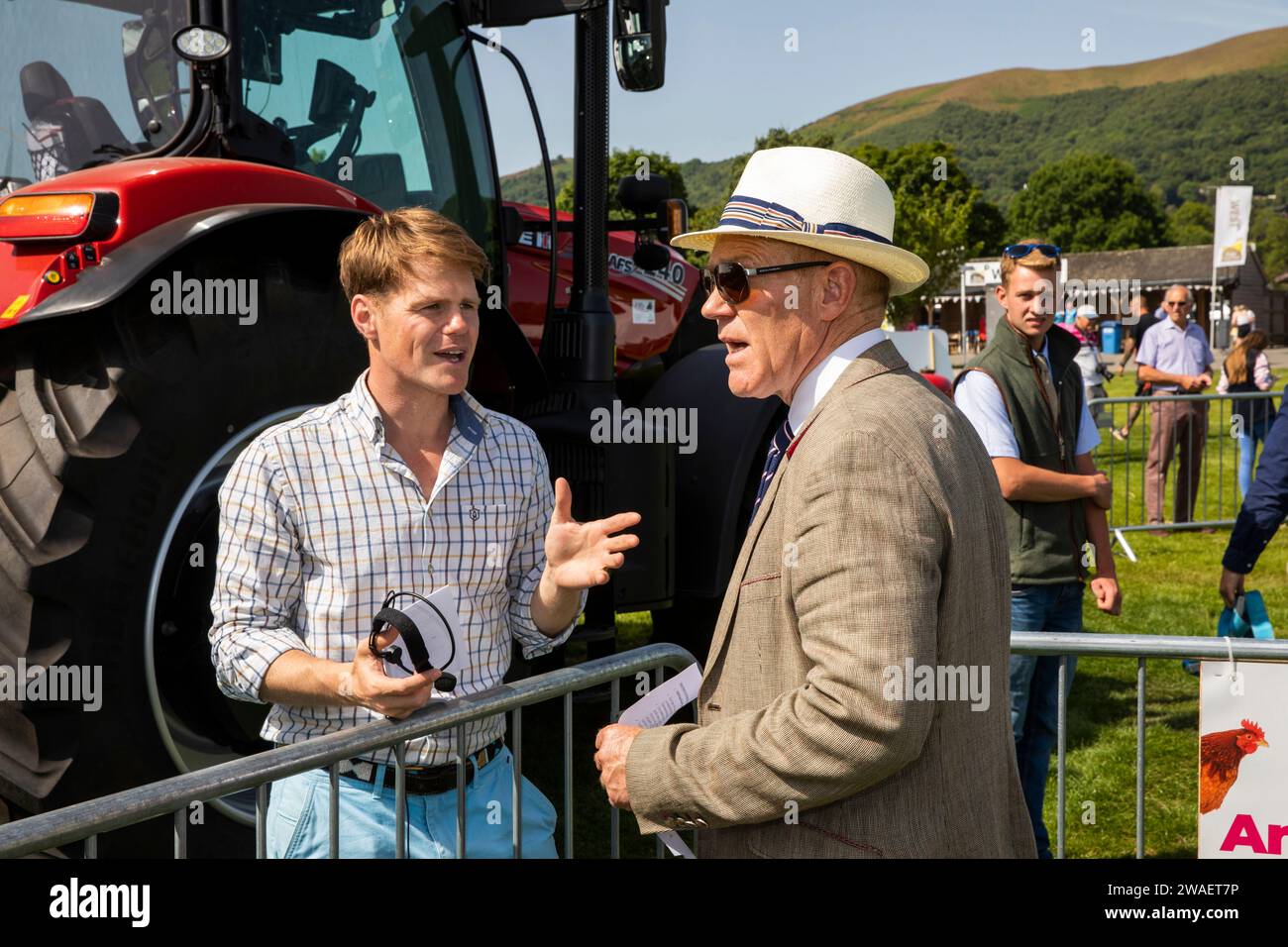 Tv farmer hi-res stock photography and images - Alamy
