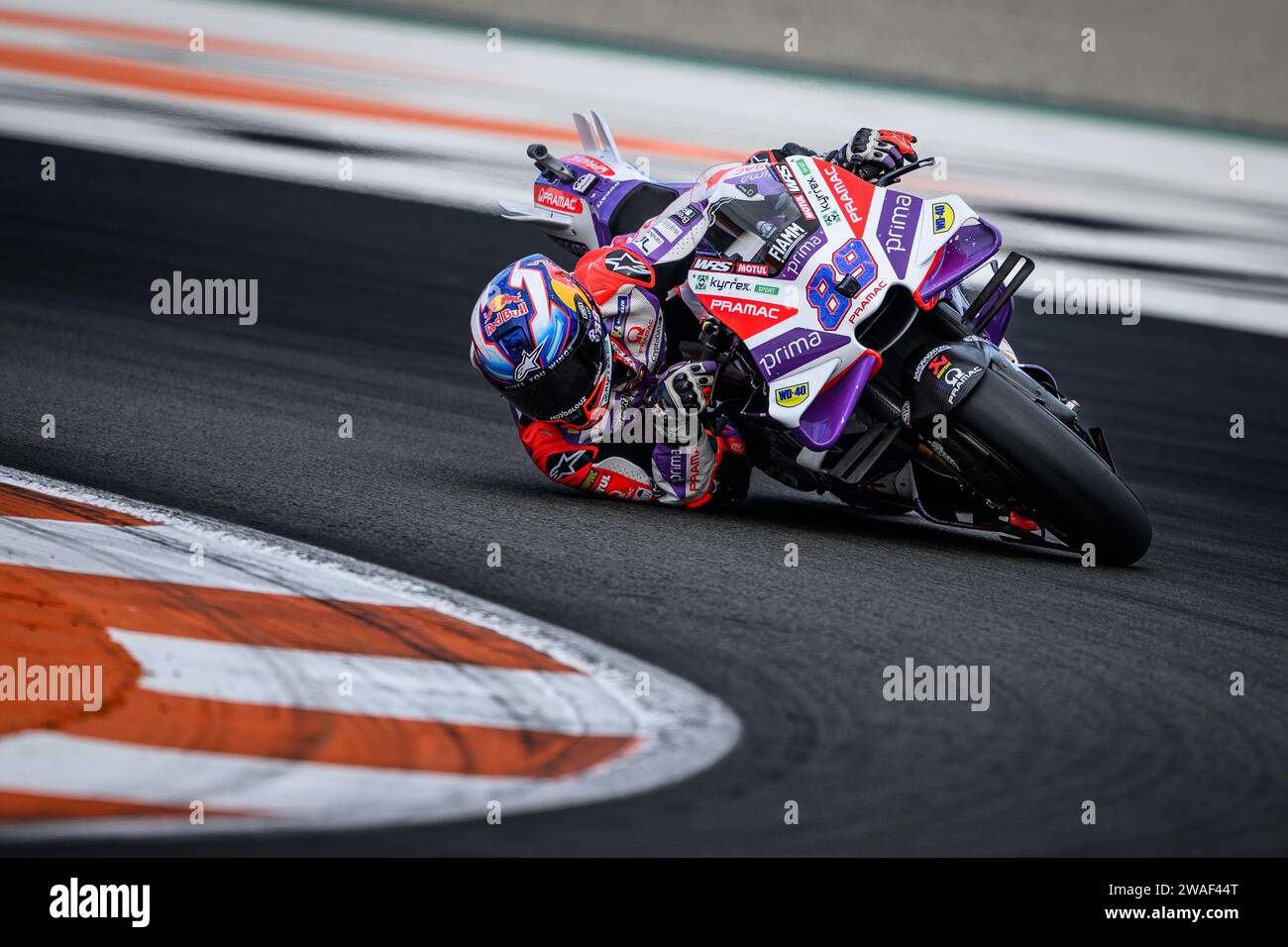 89 jorge martin hi-res stock photography and images - Alamy