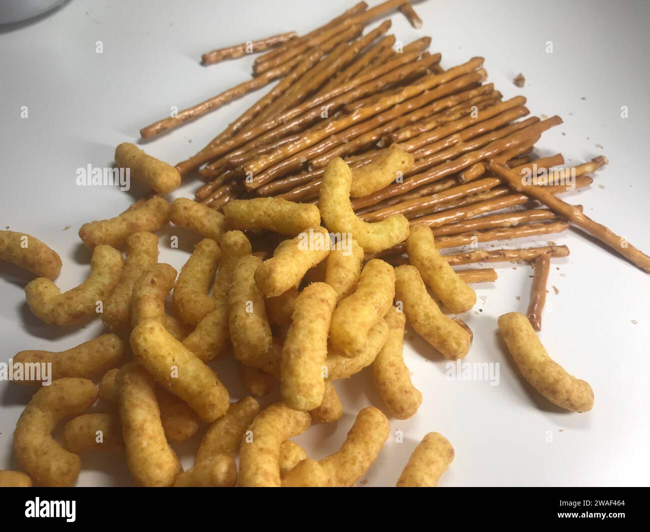Snacks Salzsticks, Peanutflips Stock Photo - Alamy