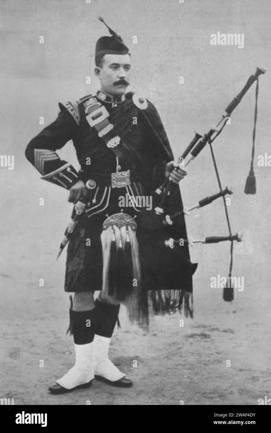 Argyll and sutherland highlanders Black and White Stock Photos & Images ...