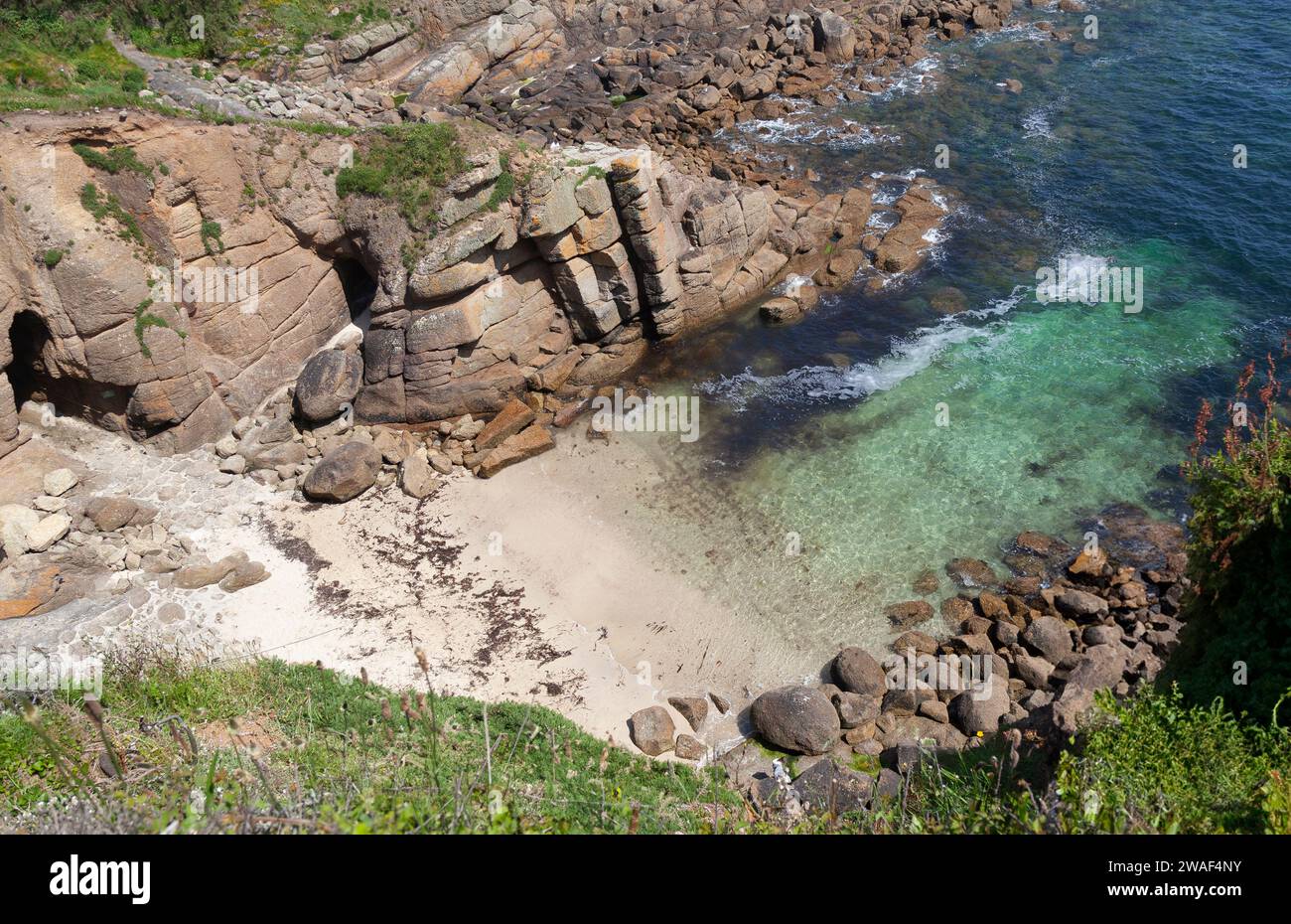 Turquoise waters at Porthgwarra Cove, Cornwall Stock Photo - Alamy