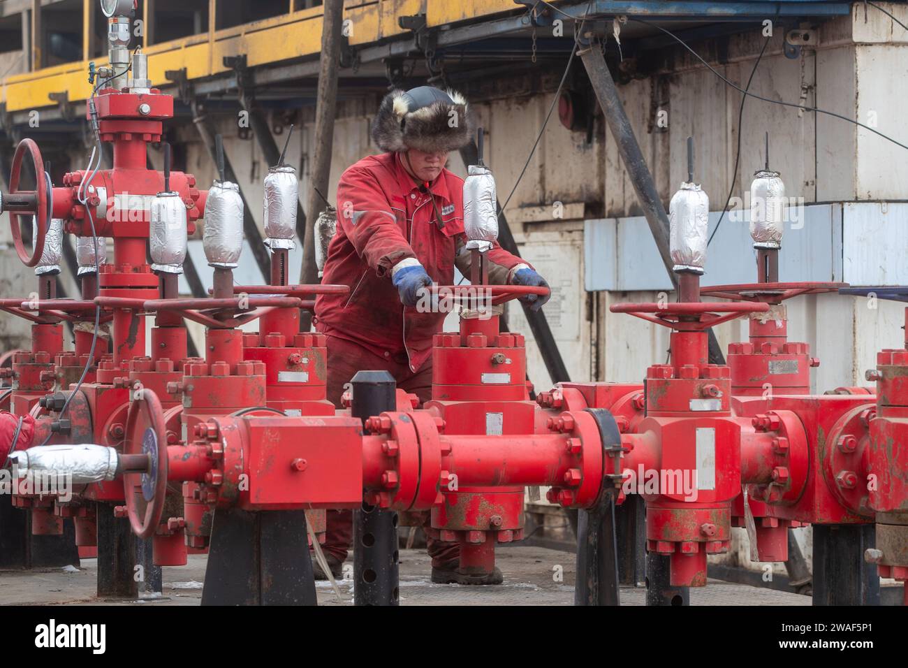 Drilling team hi-res stock photography and images - Alamy