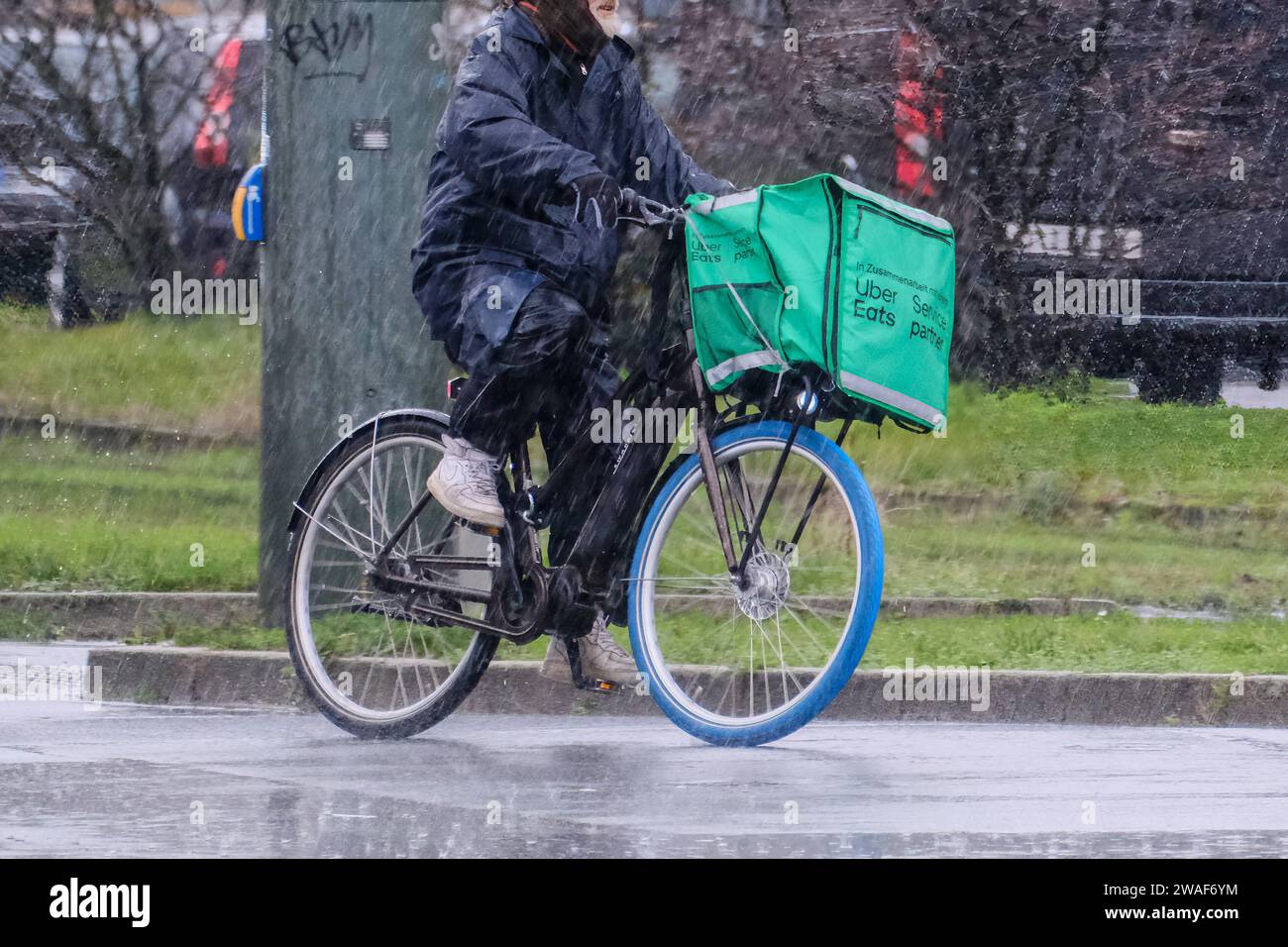 Uber eats rain hi-res stock photography and images - Alamy