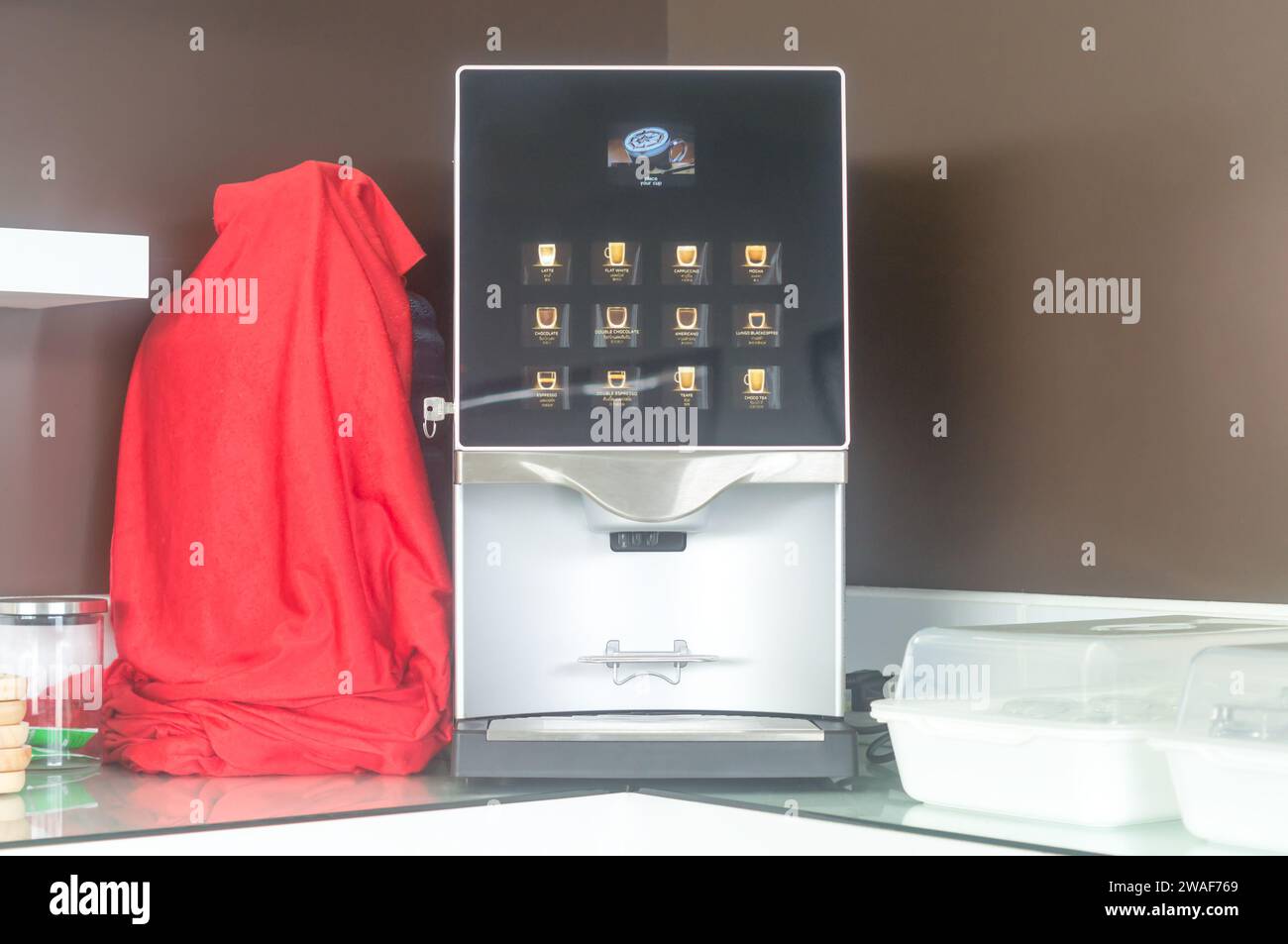 Automatic coffee maker hi-res stock photography and images - Alamy