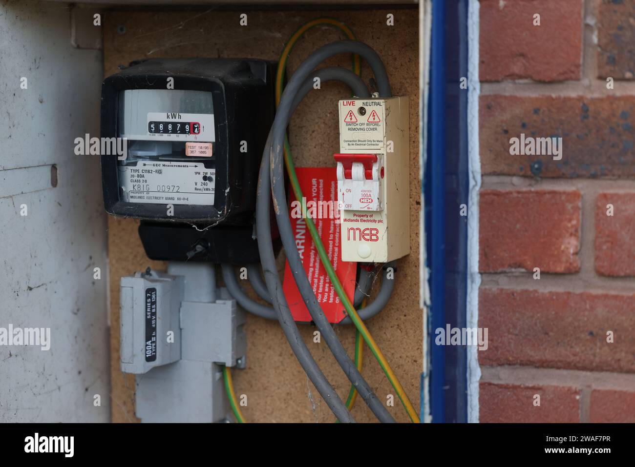 Old style Electricity Meter fitted to a UK home - 4 January 2024 ...