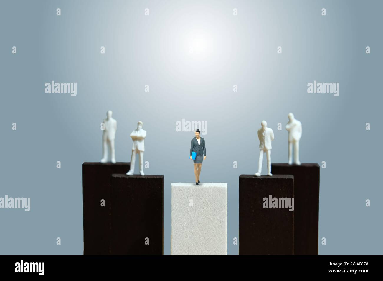 Female leader podium hi-res stock photography and images - Alamy