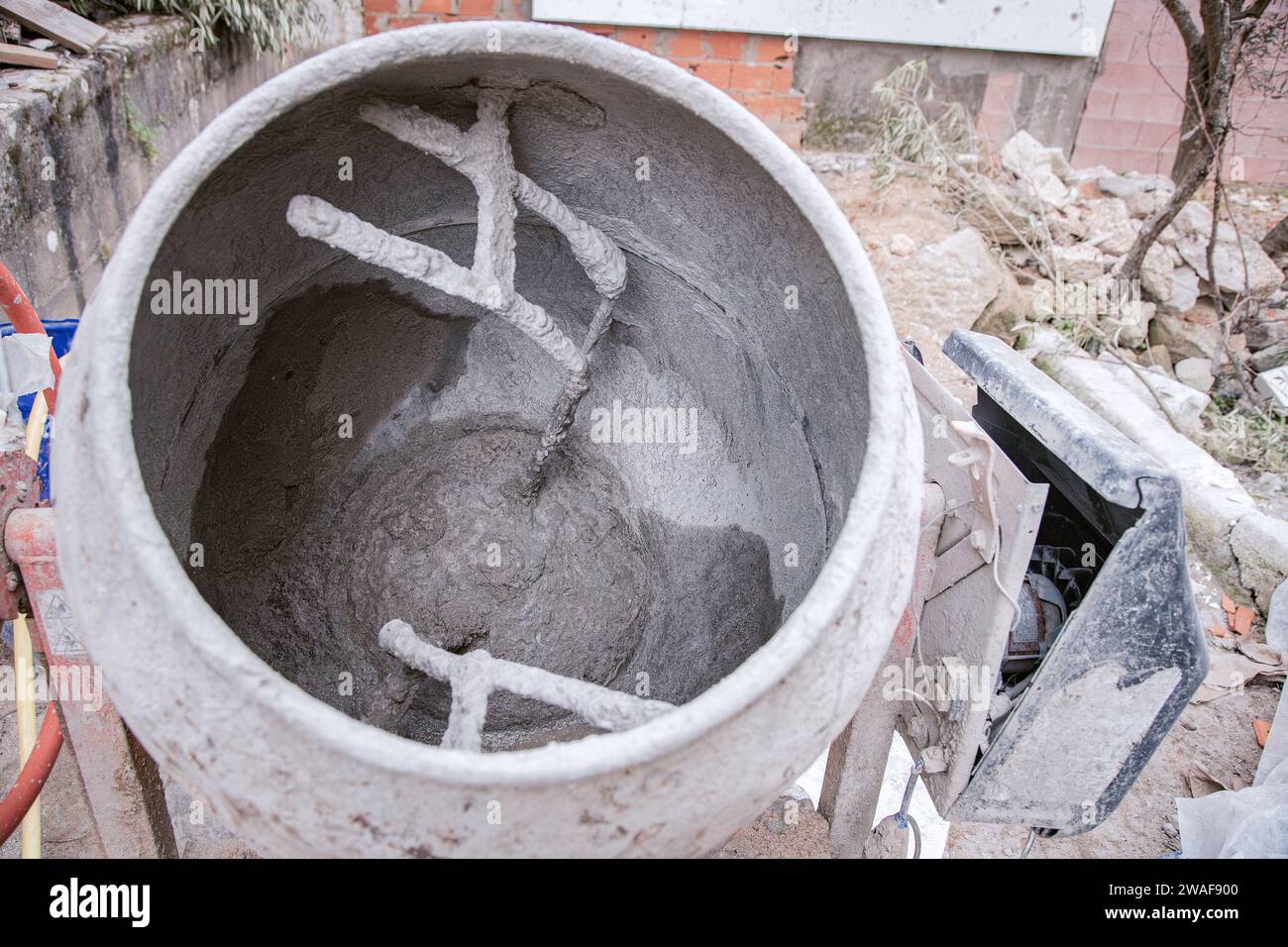 Cement mixing machine hi-res stock photography and images - Alamy