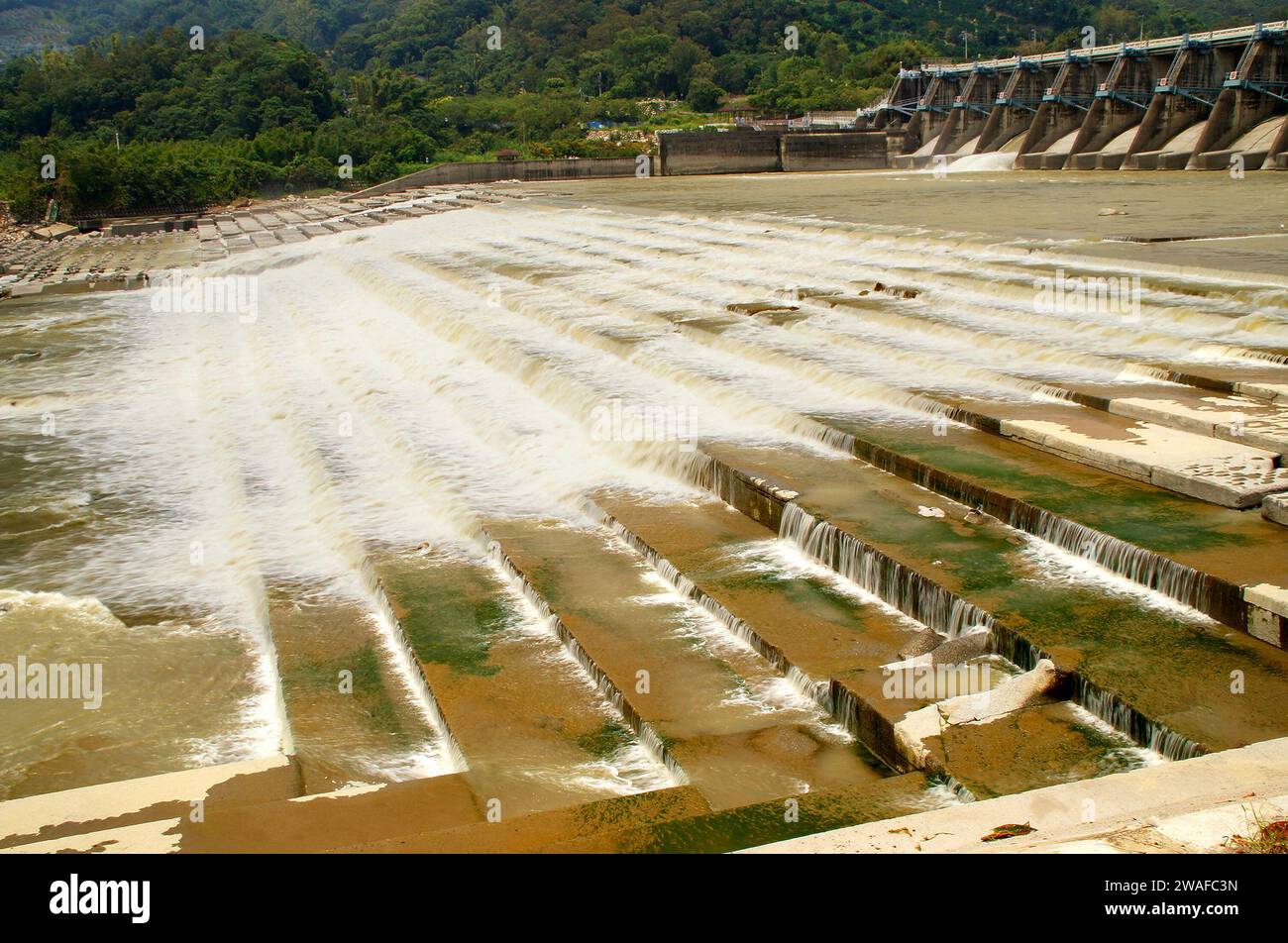 Bendungan air hi-res stock photography and images - Alamy