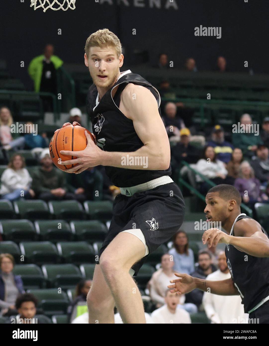 New Orleans, USA. 03rd Jan, 2024. Rice Owls forward Max Fiedler (15 ...