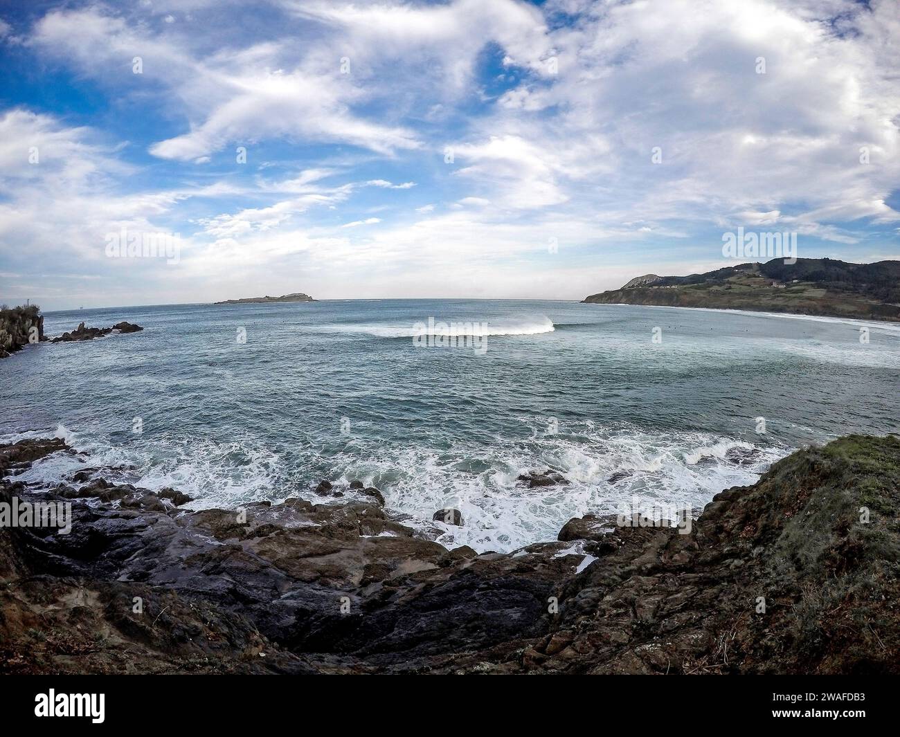 Mundaka spain hi-res stock photography and images - Alamy