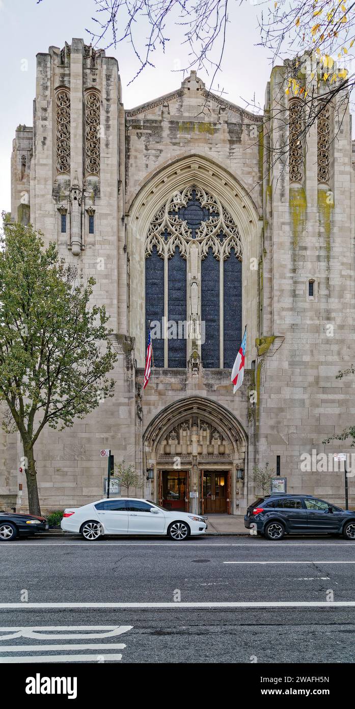 Episcopal church of the heavenly rest hi-res stock photography and ...