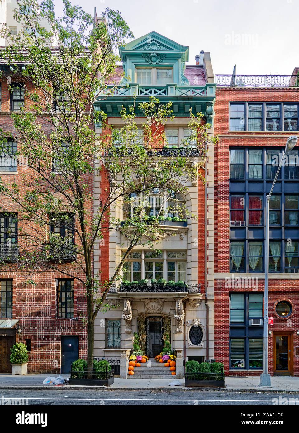Hamilton Fish House, an Upper East Side landmark, decorated for ...