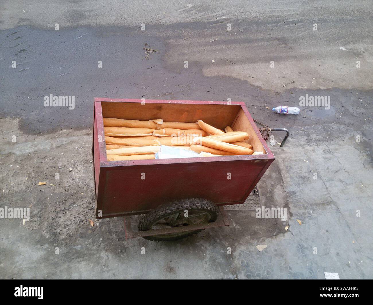 Vintage produce wagon hi-res stock photography and images - Alamy
