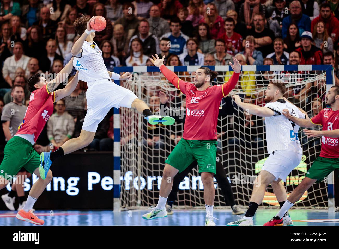 Flensburg, Germany. 04th Jan, 2024. Handball: International match ...