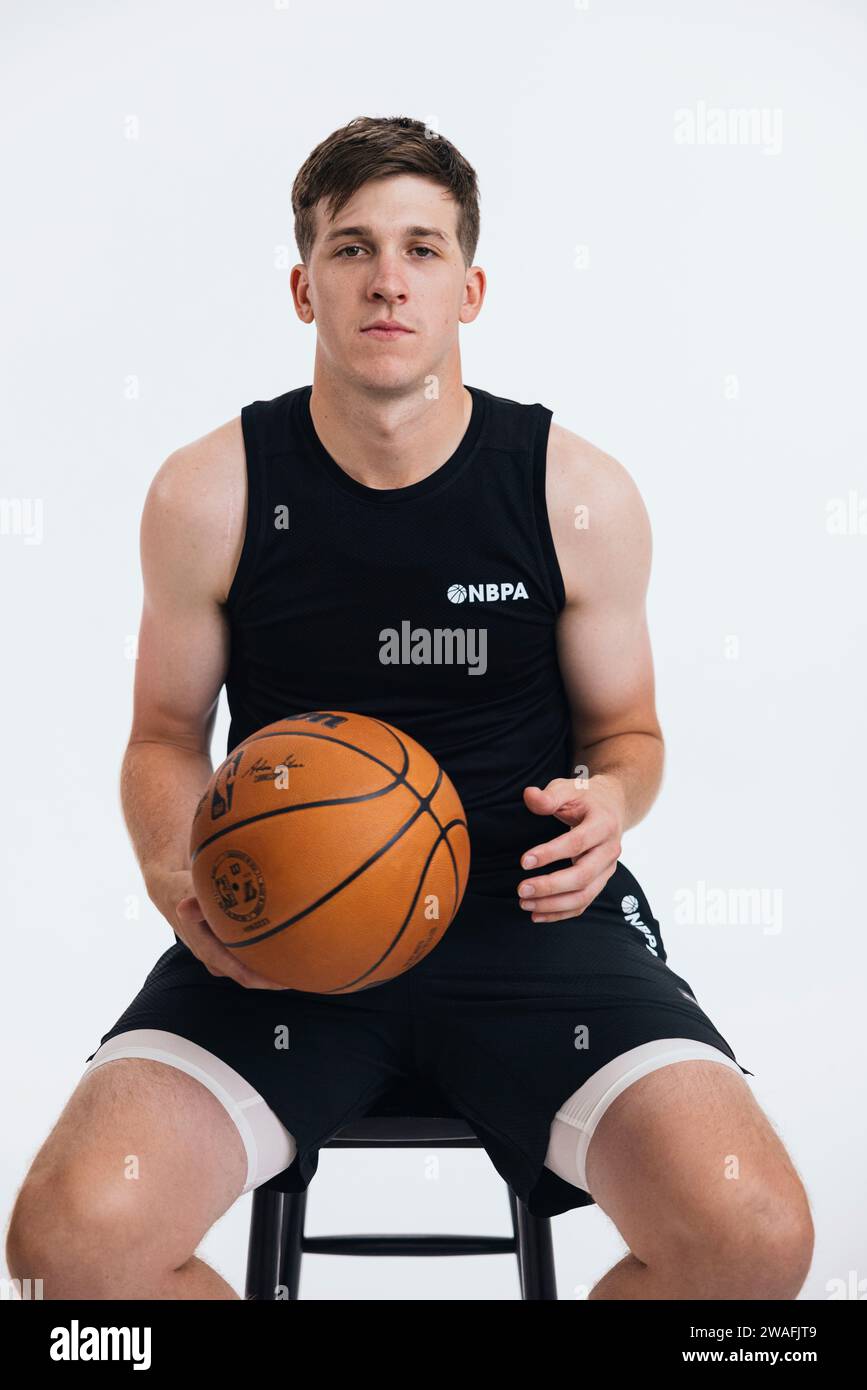 Austin Reaves poses for a portrait on September 26, 2022 in Los Angeles ...