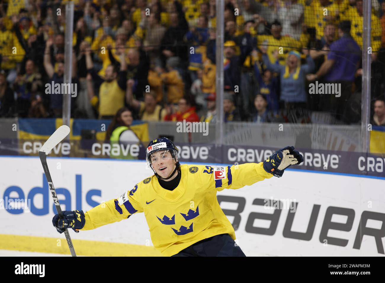 GOTHENBURG, SVERIGE 20240104Sweden's Noah Östlund celebrates scoring ...