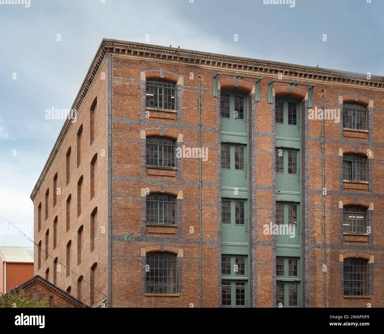 Building facade featuring red brick hi-res stock photography and images ...
