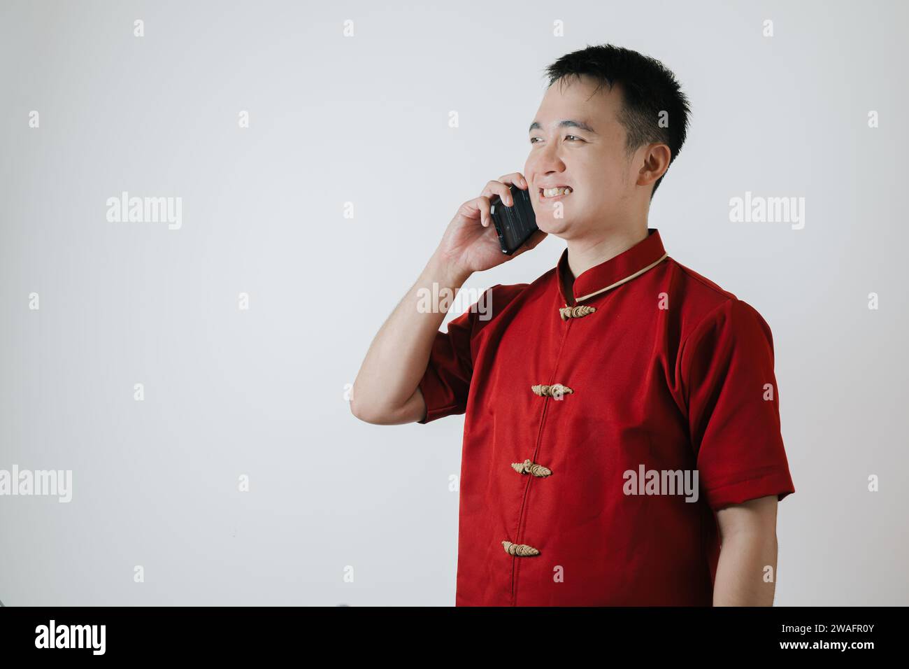 Wearing a traditional cloth hi-res stock photography and images - Alamy