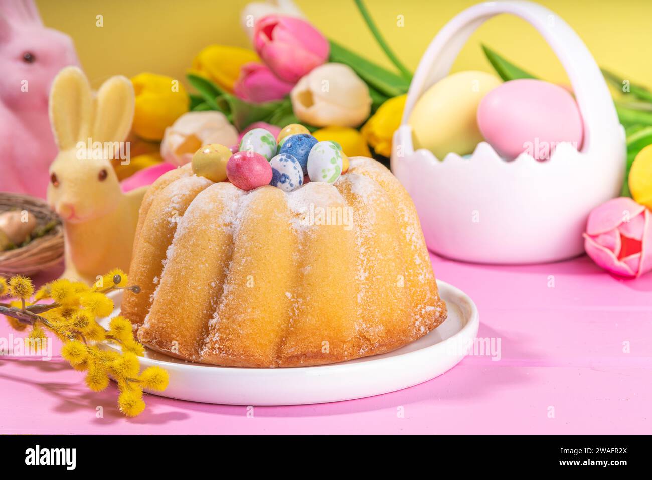 Traditional Easter round bundt cake. Sweet traditional Easter baking ...