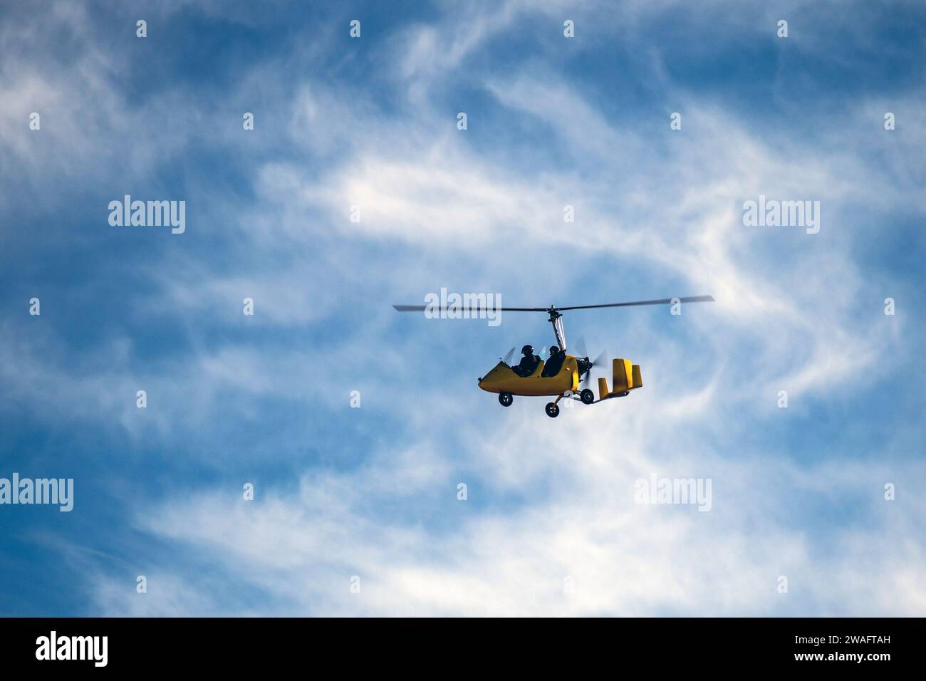 Rotary-wing thrill in gyrocopter flight Stock Photo - Alamy