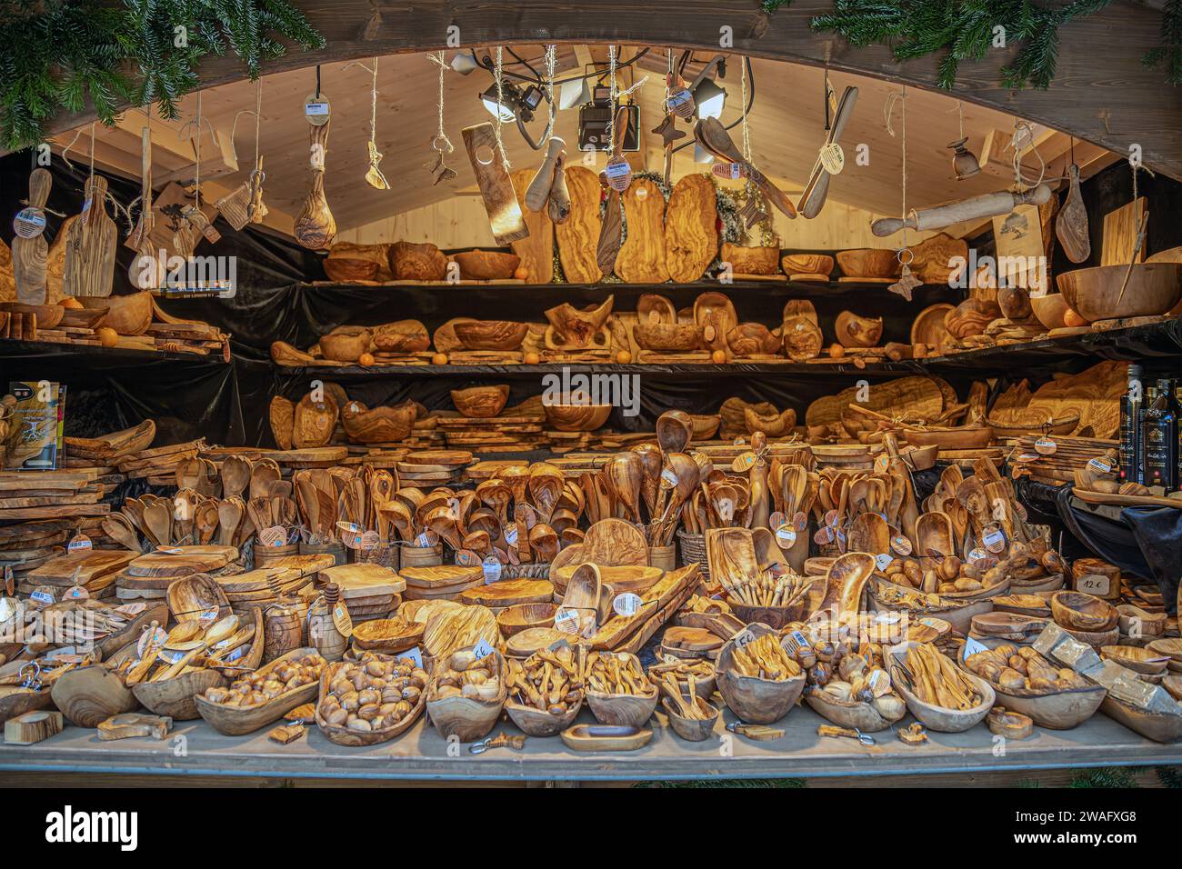 ERLANGEN, GERMANY - DECEMBER 15, 2023: Christmas Market (german ... ERLANGEN, GERMANY - DECEMBER 15, 2023: Christmas Market (german ...