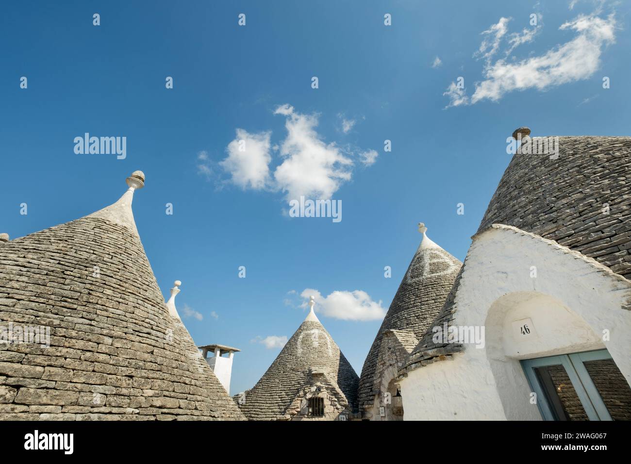 The construction typology of Trullo dry-stone buildings. Alberobello ...