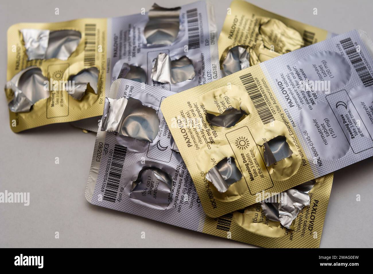 Paxlovid treatment hi-res stock photography and images - Alamy