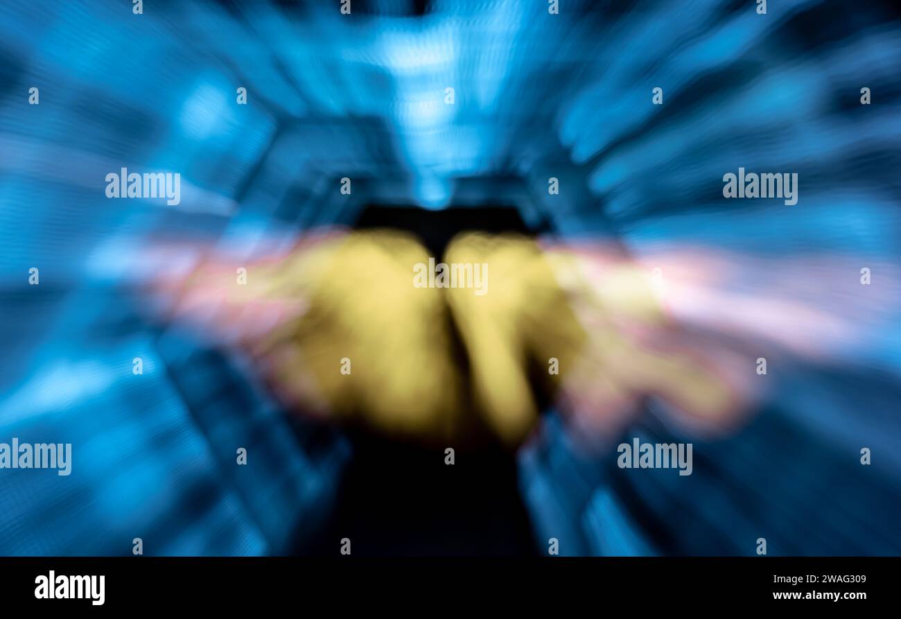 Lights trail using zoom techniques, Star warp, The effect of zooming in ...