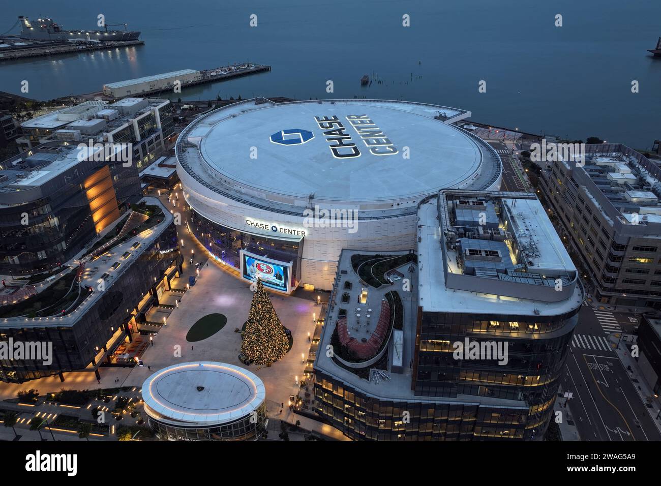 Chase center arena view hi-res stock photography and images - Alamy