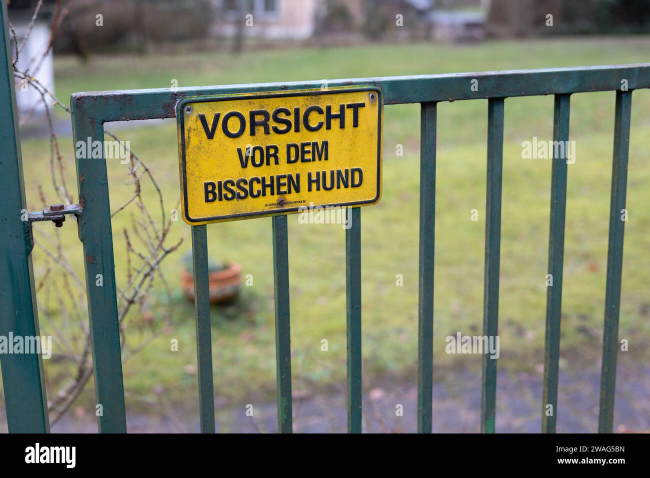 dog warning sign Stock Photo - Alamy