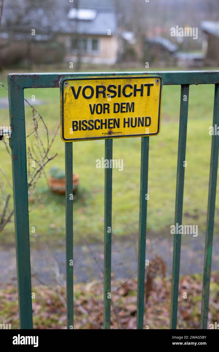 Warning sign caution vicious hi-res stock photography and images - Alamy