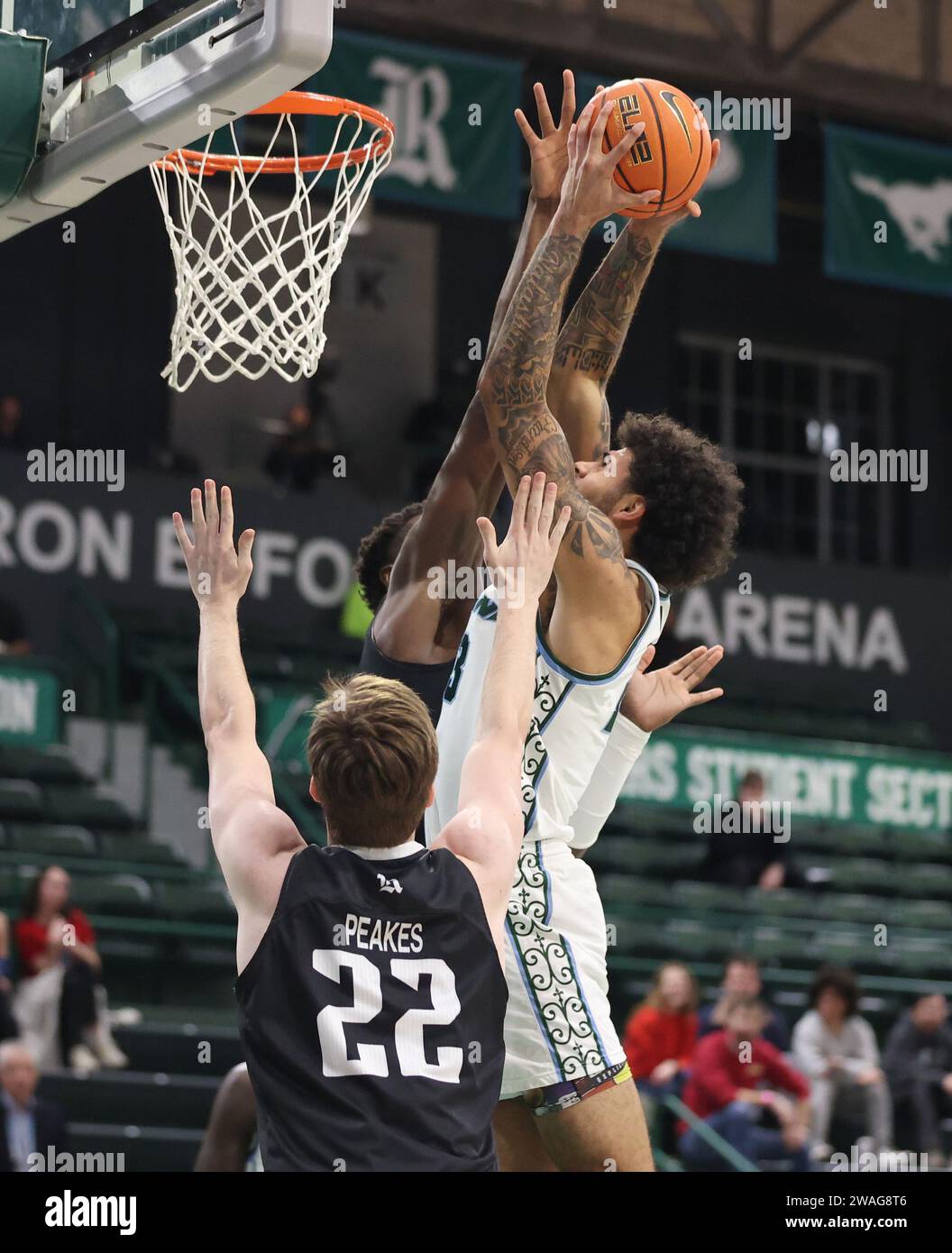New Orleans, USA. 03rd Jan, 2024. Tulane Green Wave center Percy ...