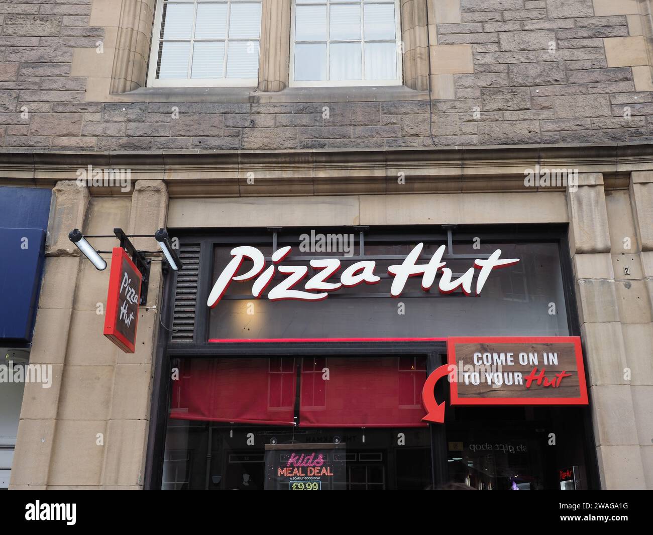 Pizza hut 2023 hi-res stock photography and images - Alamy