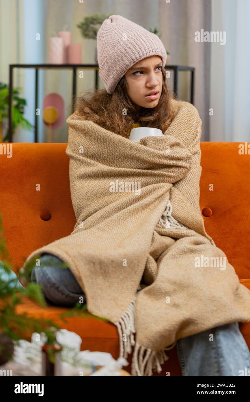 Kid shivering hi-res stock photography and images - Alamy