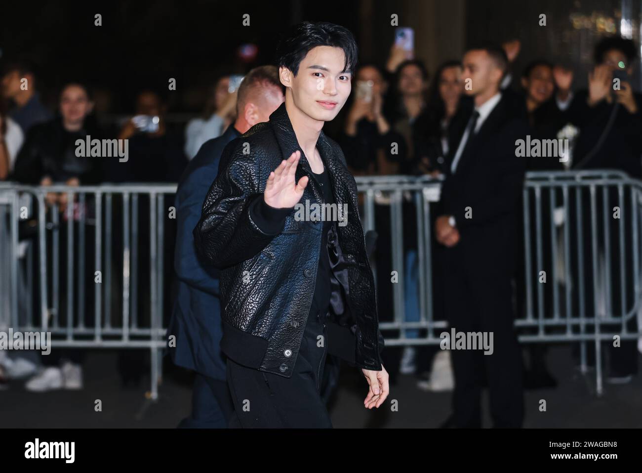 Enhypen hi-res stock photography and images - Alamy