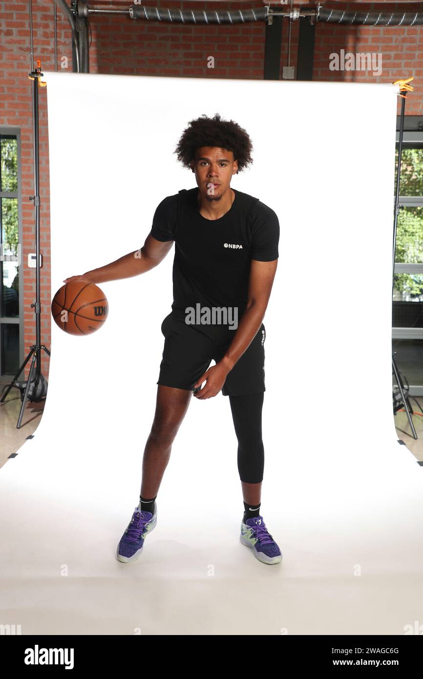 Cameron Johnson poses for a portrait on September 26, 2022 in Phoenix ...