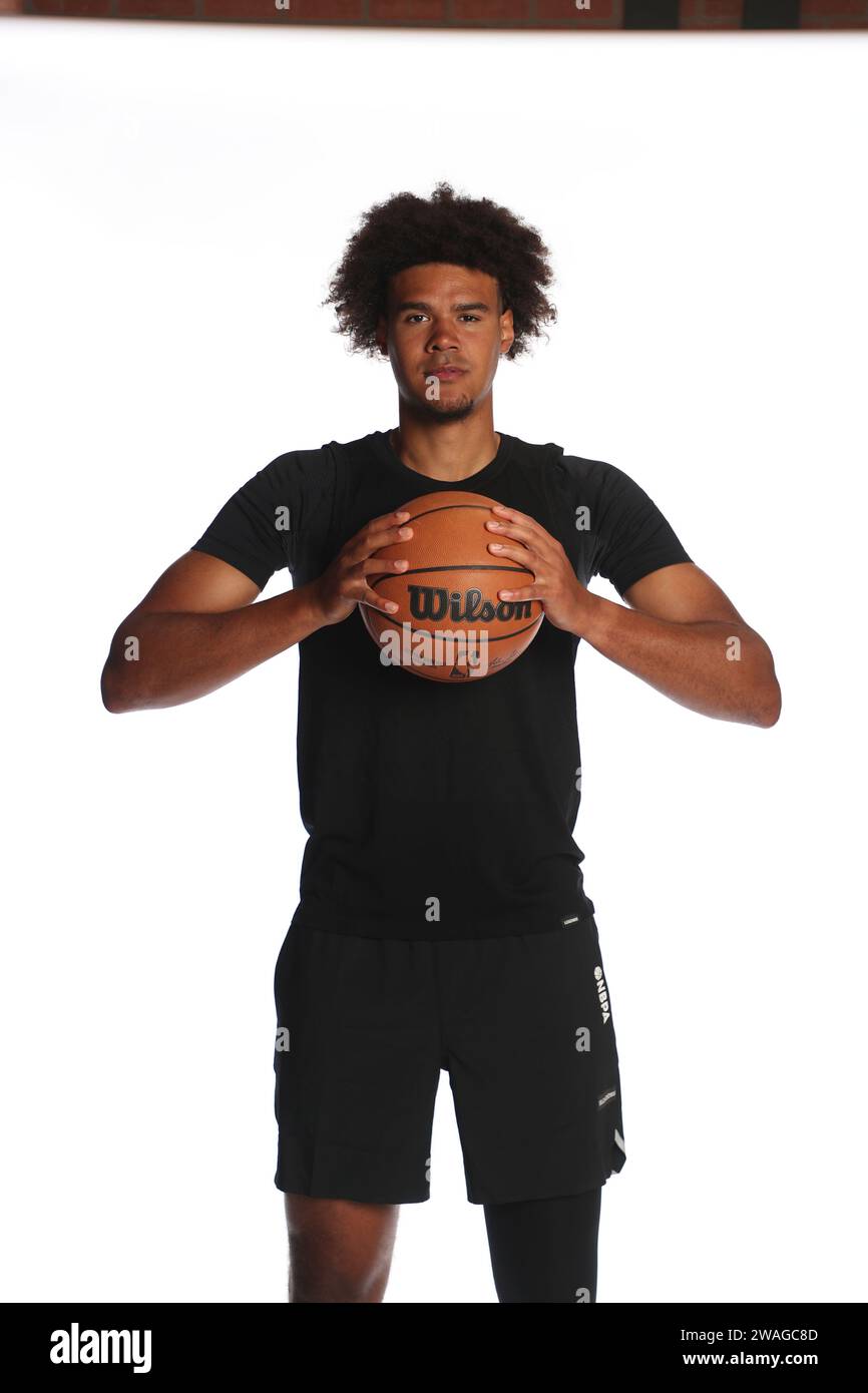 Cameron Johnson poses for a portrait on September 26, 2022 in Phoenix ...