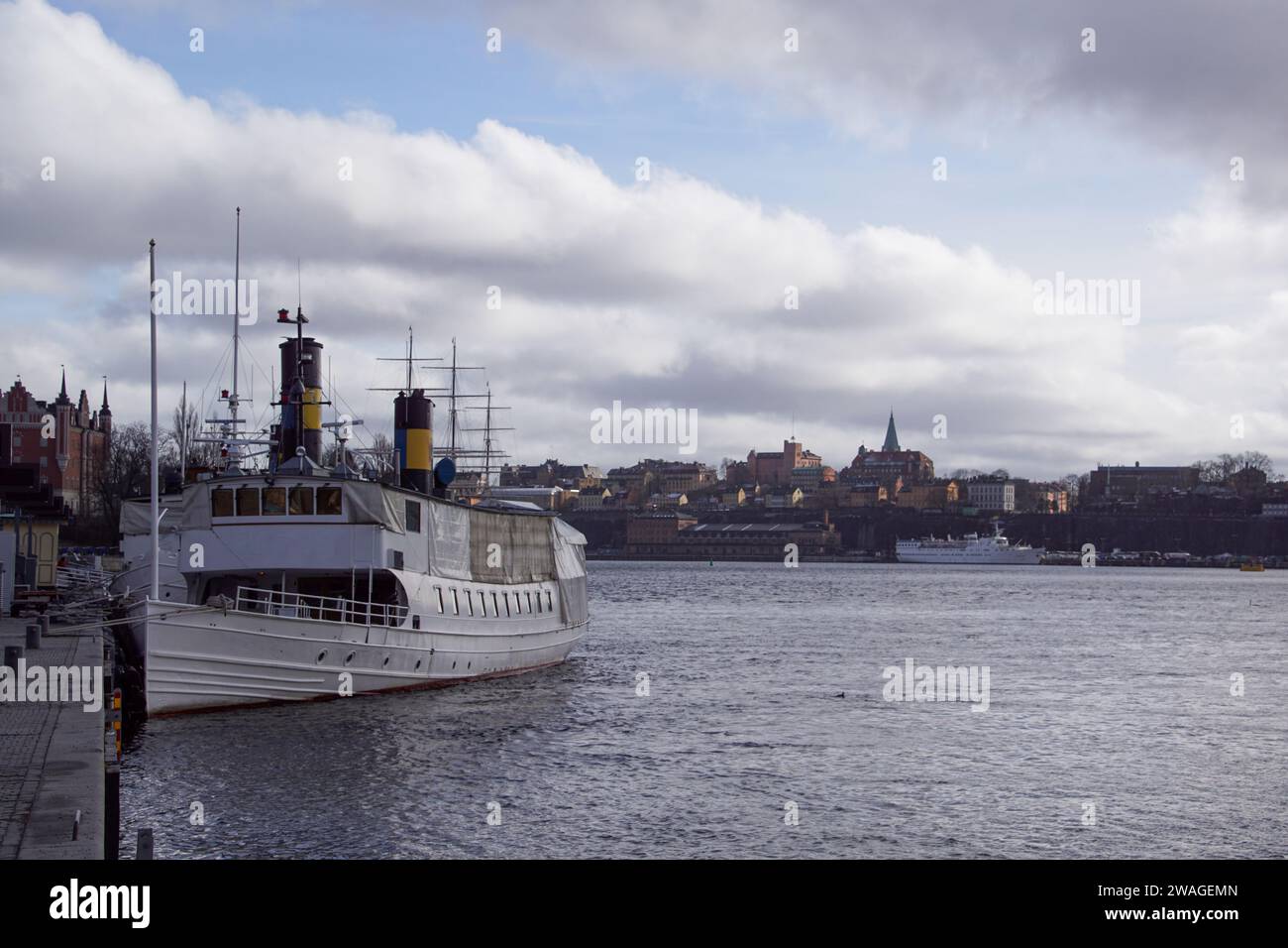 Passenger boat docked urban waterfront hi-res stock photography and ...